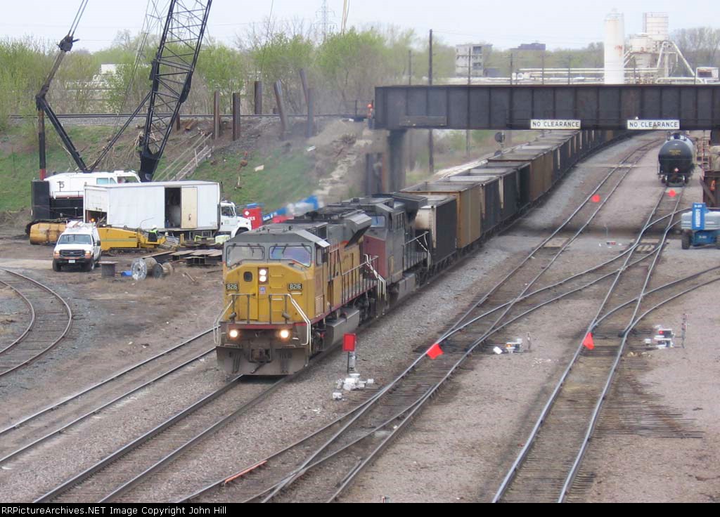07042630 Southbound UP coal empties from Superior roll through BNSF Northtown Yard at CTC 35th
